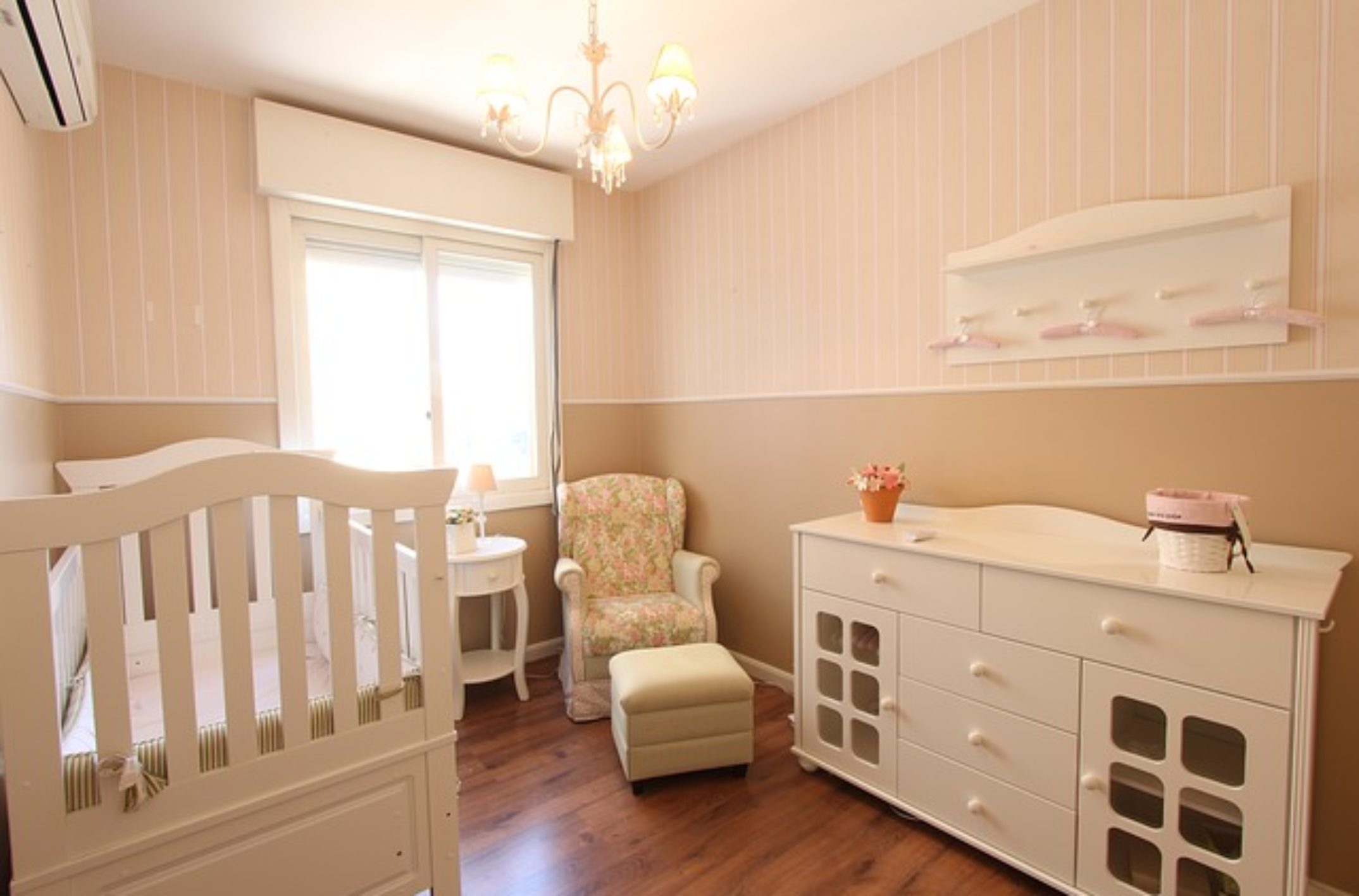 Chambre de bébé : astuces pour réussir son aménagement